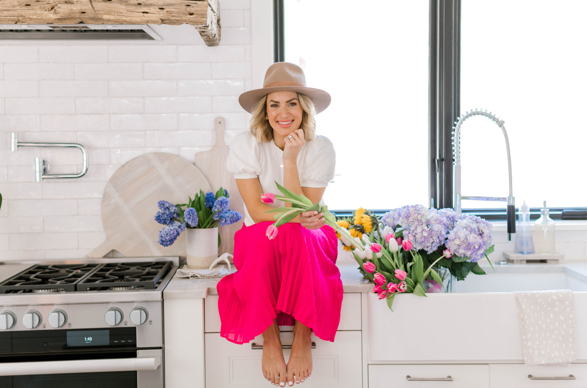 Home Tour: Modern Farmhouse Kitchen - Eva Shockey